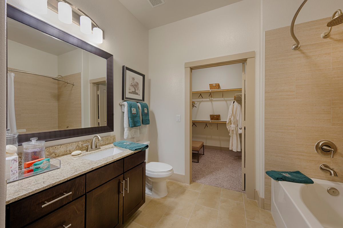 Block 334 Apartments | Apartments in Downtown Houston