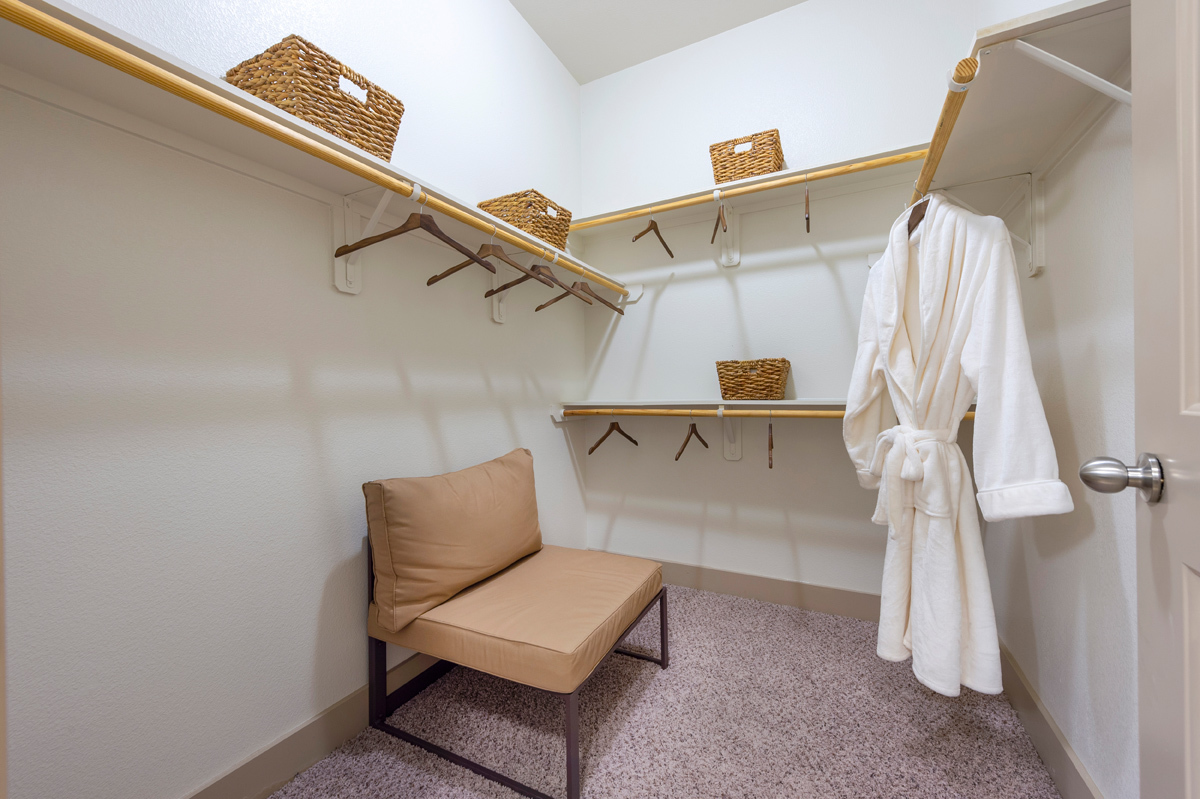 Block 334 Apartments | Apartments in Downtown Houston