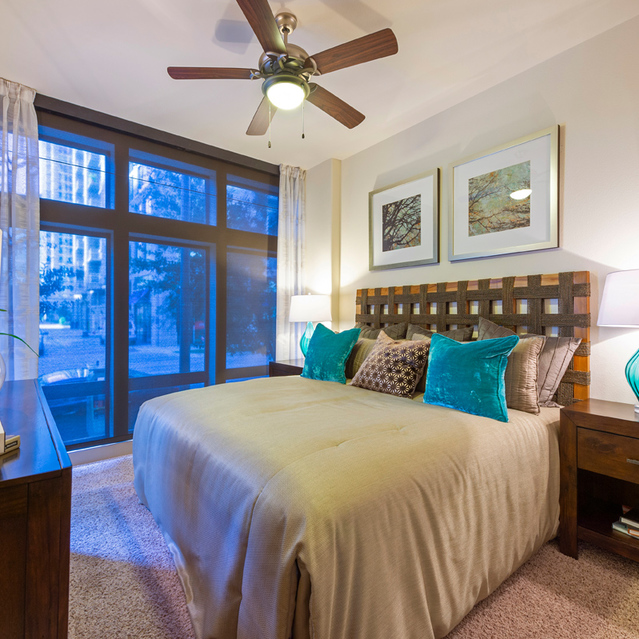 Block 334 Apartments | Apartments in Downtown Houston